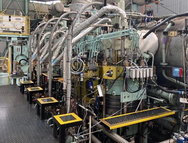 Successful Hydrogen Combustion Test on Large Marine Engine : Skywalker